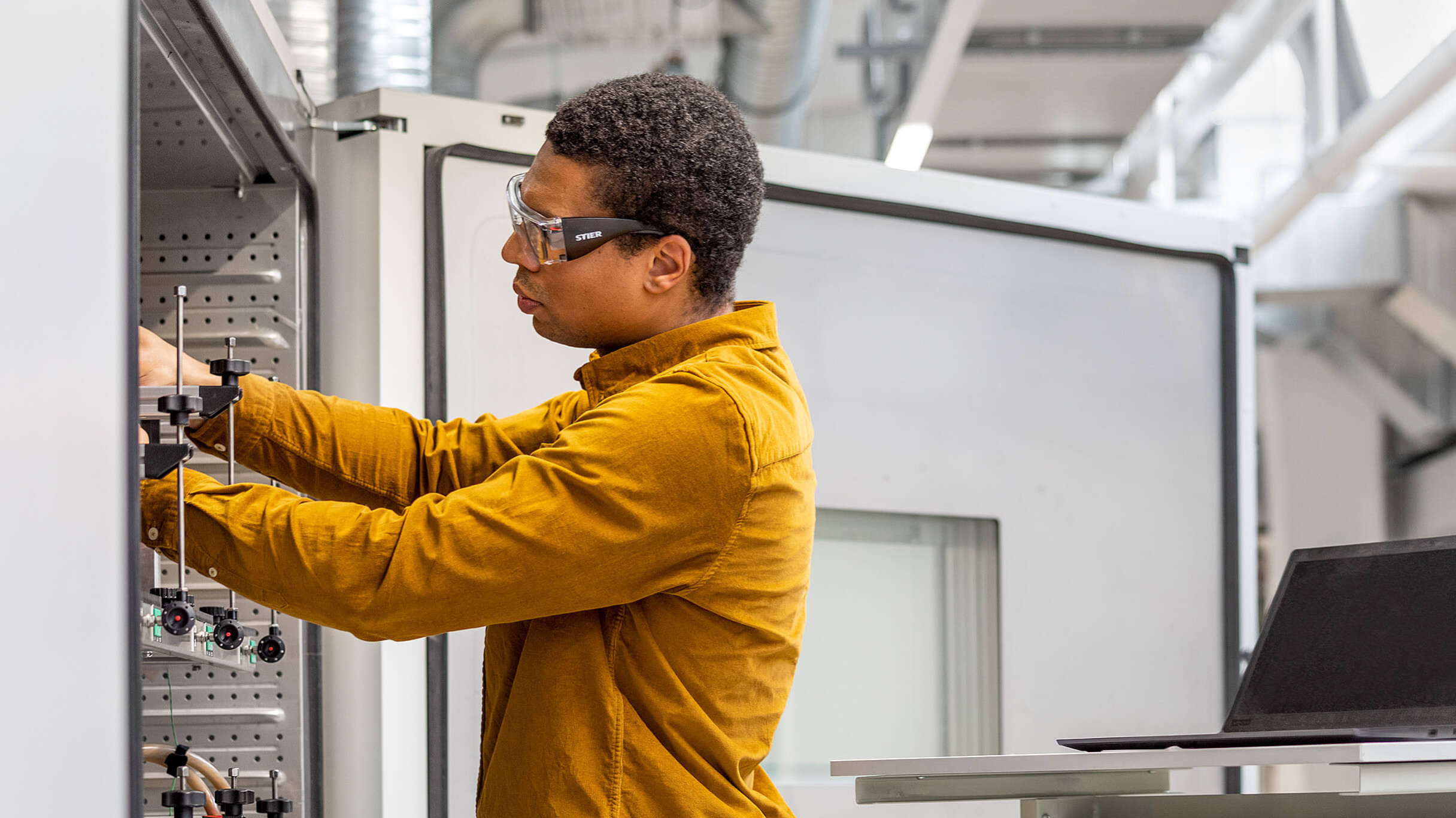 Testing of high voltage batteries | Voltavision